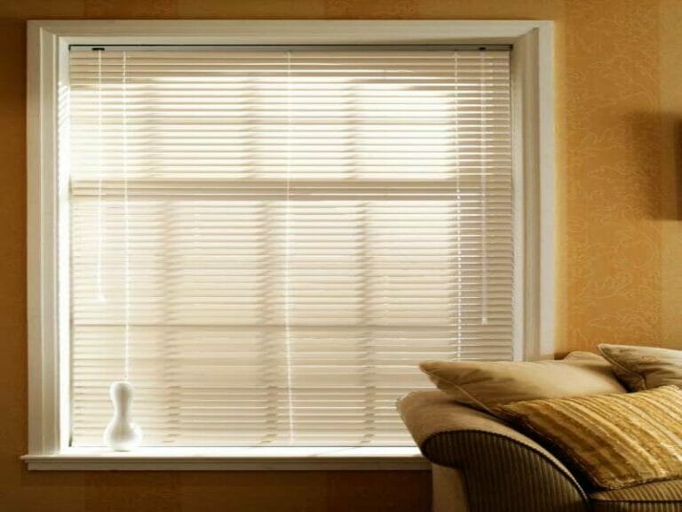 Stores horizontaux en aluminium - Stores sur mesure - Multi-Stores ...